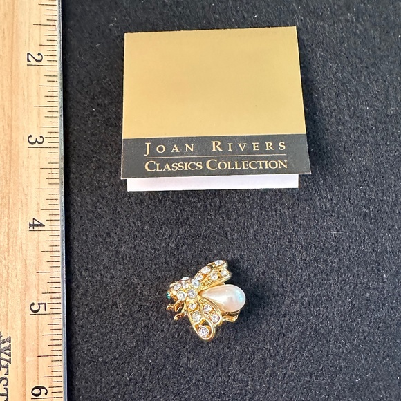 Joan Rivers | Jewelry | Signednwtjoan Rivers Bee Brooch Pin | Poshmark